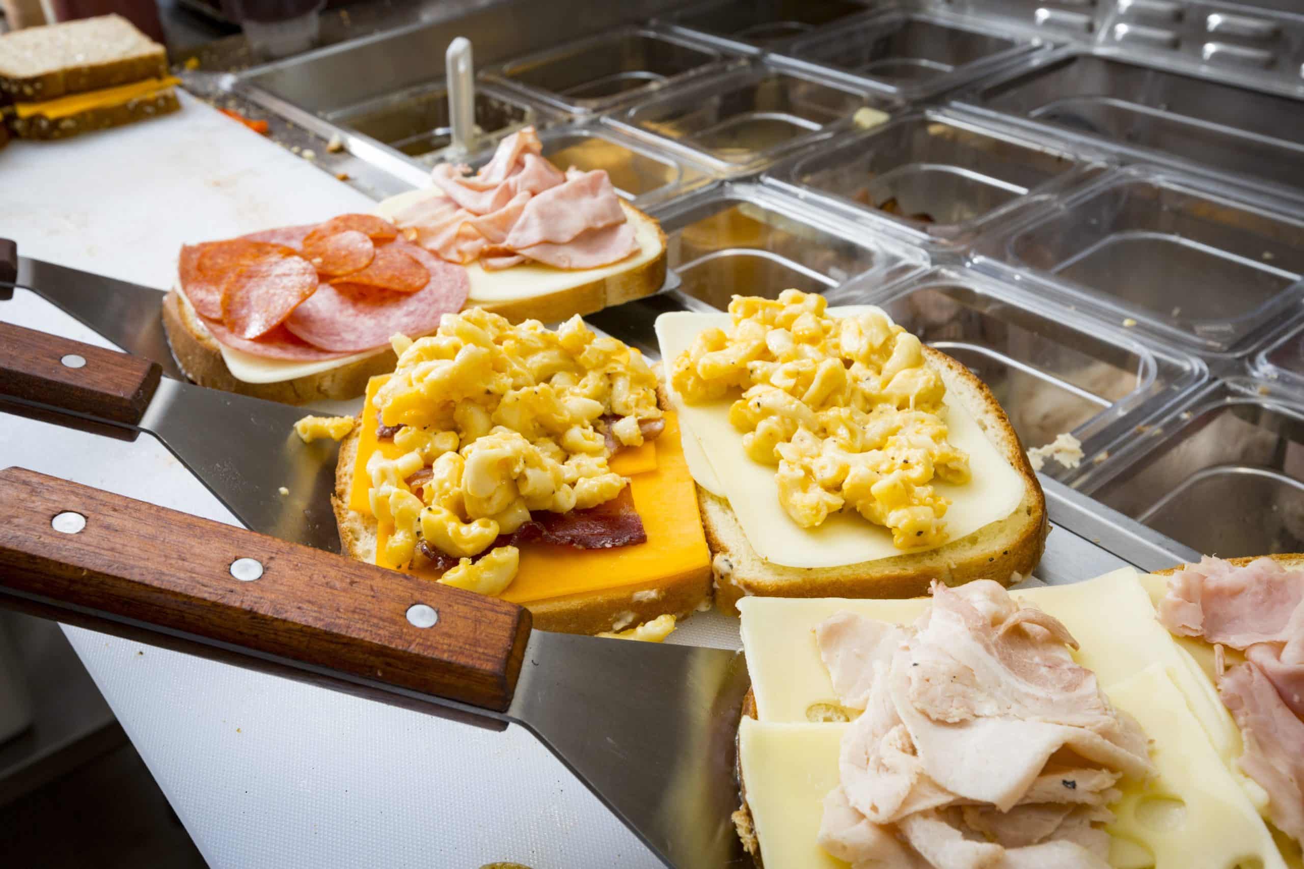 3 Reasons to Invest in a Sandwich Franchise in 2020